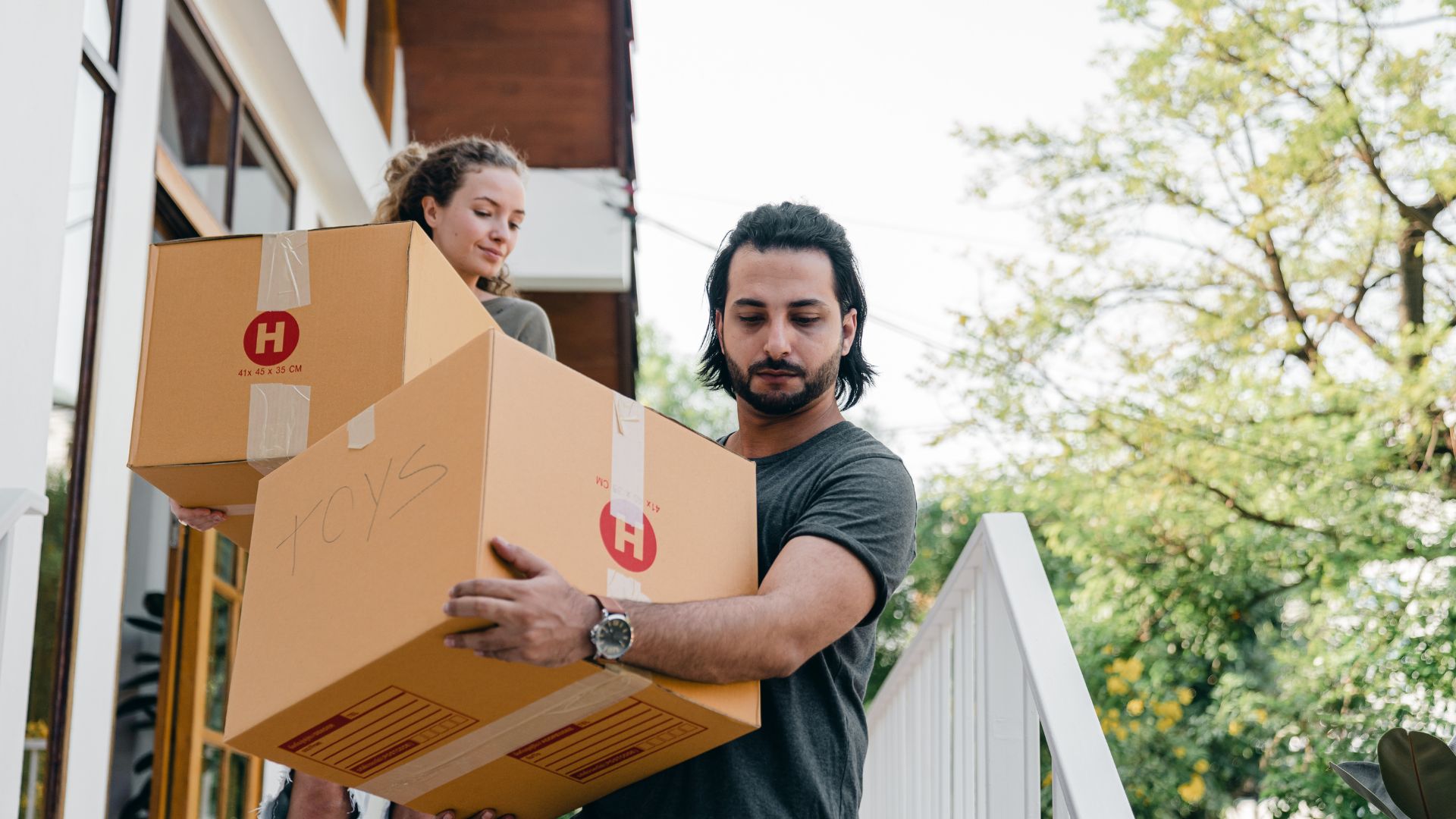 Moving Guide - REMAX Blog